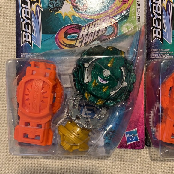 Hasbro | Toys | Beyblade Burst Rise Hypersphere Poison Cyclops C5 Flare ...